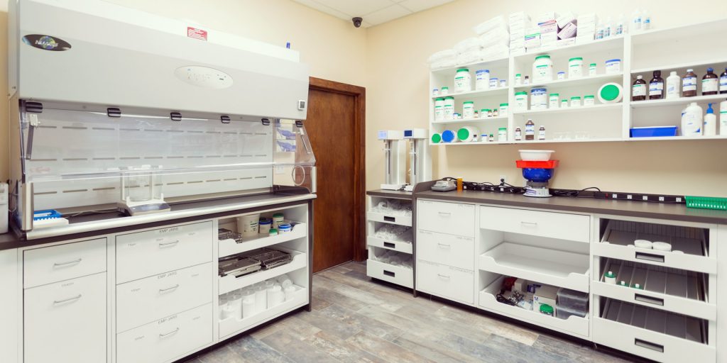 Compounding – Mira Vista Fort Worth Pharmacy & Mercantile